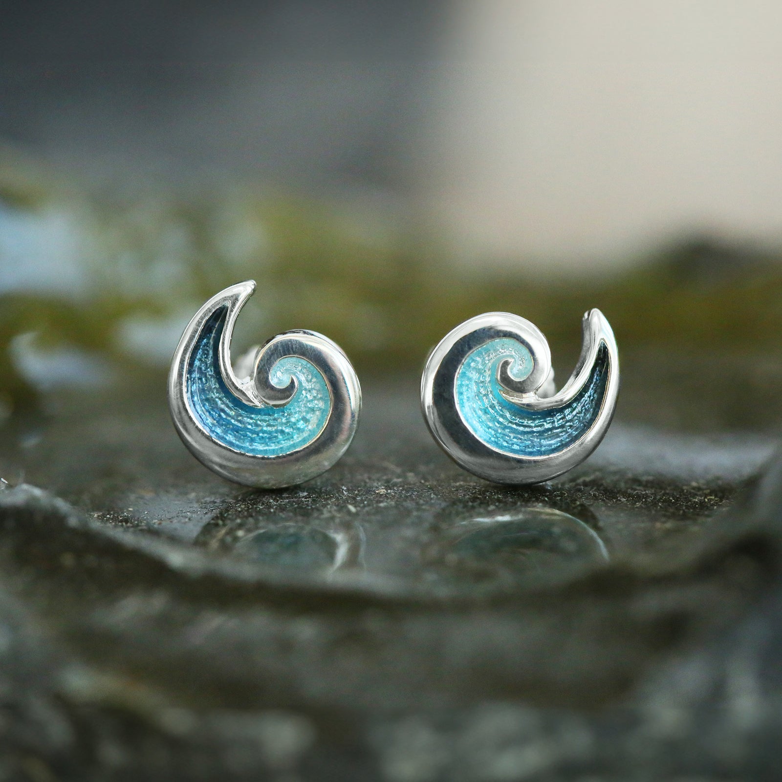 North Sea Wave Small Stud Earrings in Storm Enamel – Sheila Fleet Jewellery