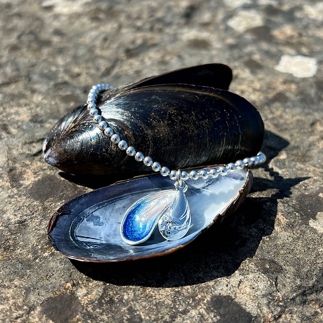 Mussel 2-Part Stretch Bracelet in Mussel Blue Enamel – Sheila Fleet ...